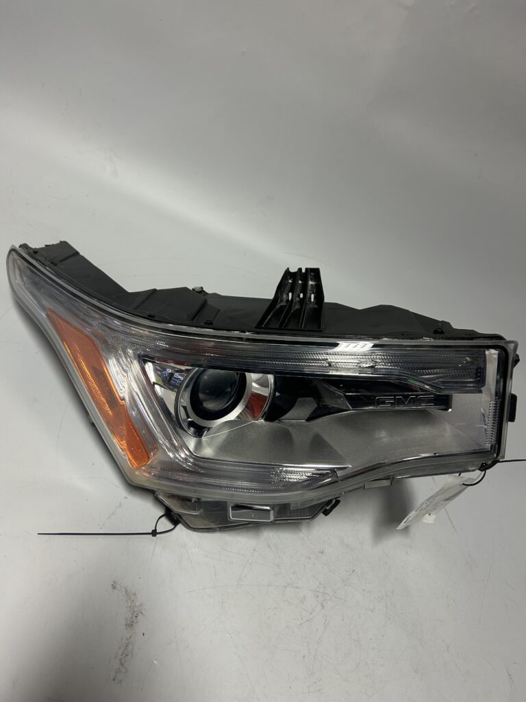 2017-2019 GMC Acadia Passenger Side Halogen Headlight Assembly OEM ...